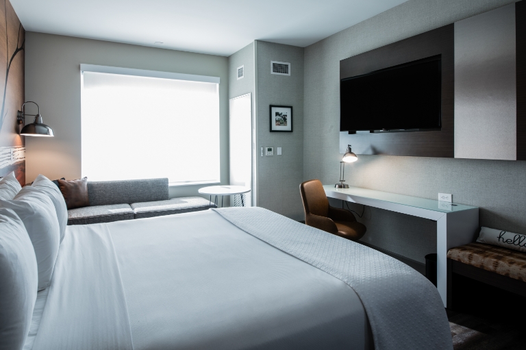Cambria Hotel Rooms | Convenient Burbank Airport Stay